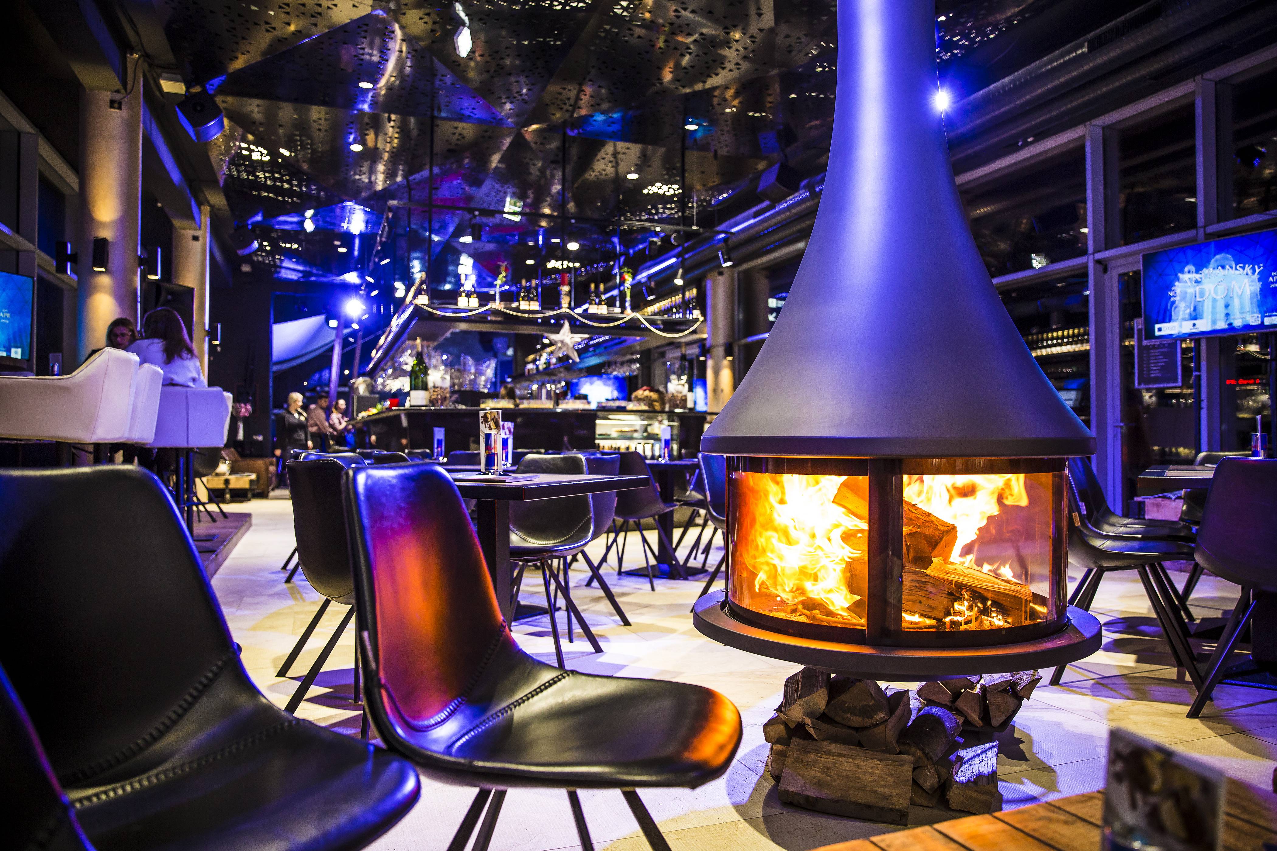 AUDI Crystal bar